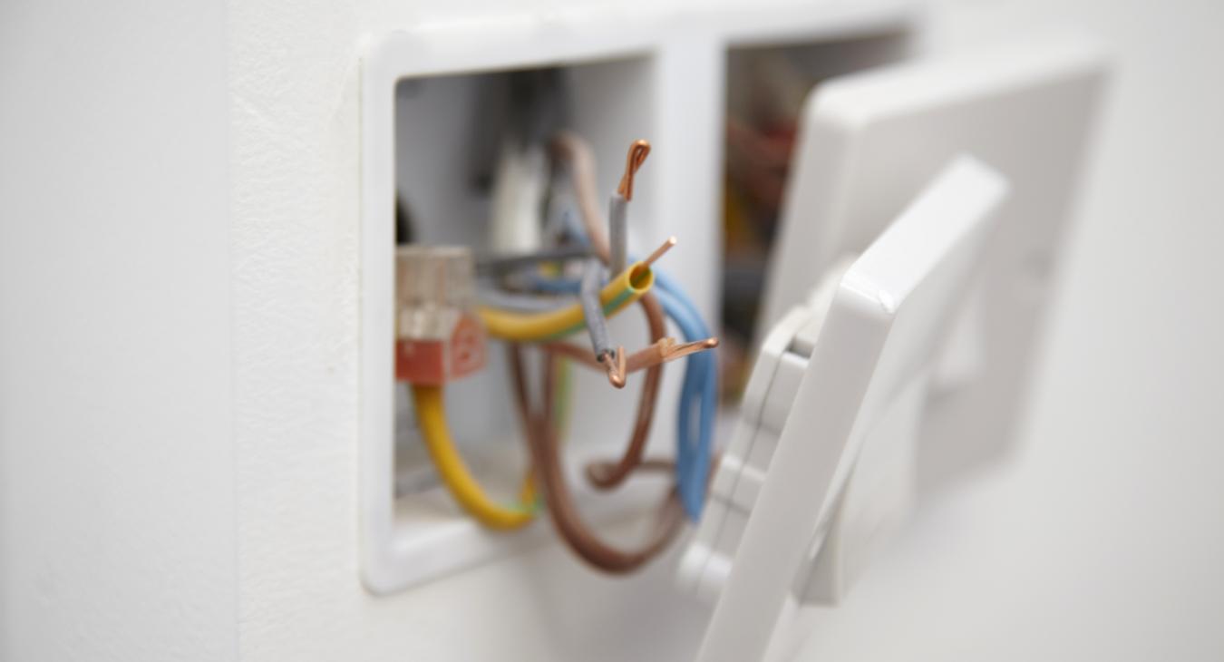 What size fuse should be in a plug? | Solid Electrics